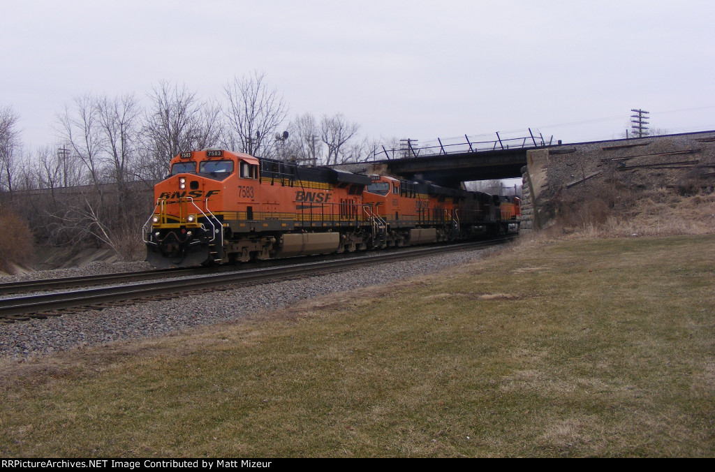 BNSF 7583